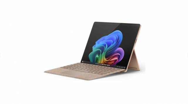 Microsoft SurFace Pro 11 Snapdragon X Plus